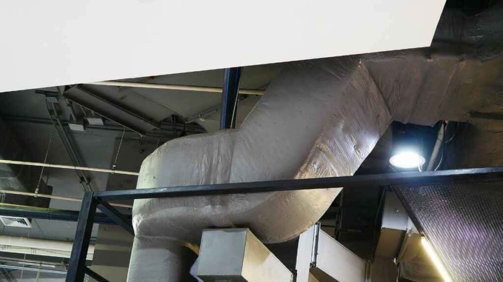 Tudo sobre sistema de exaustão: Funcionamento, benefícios e dicas